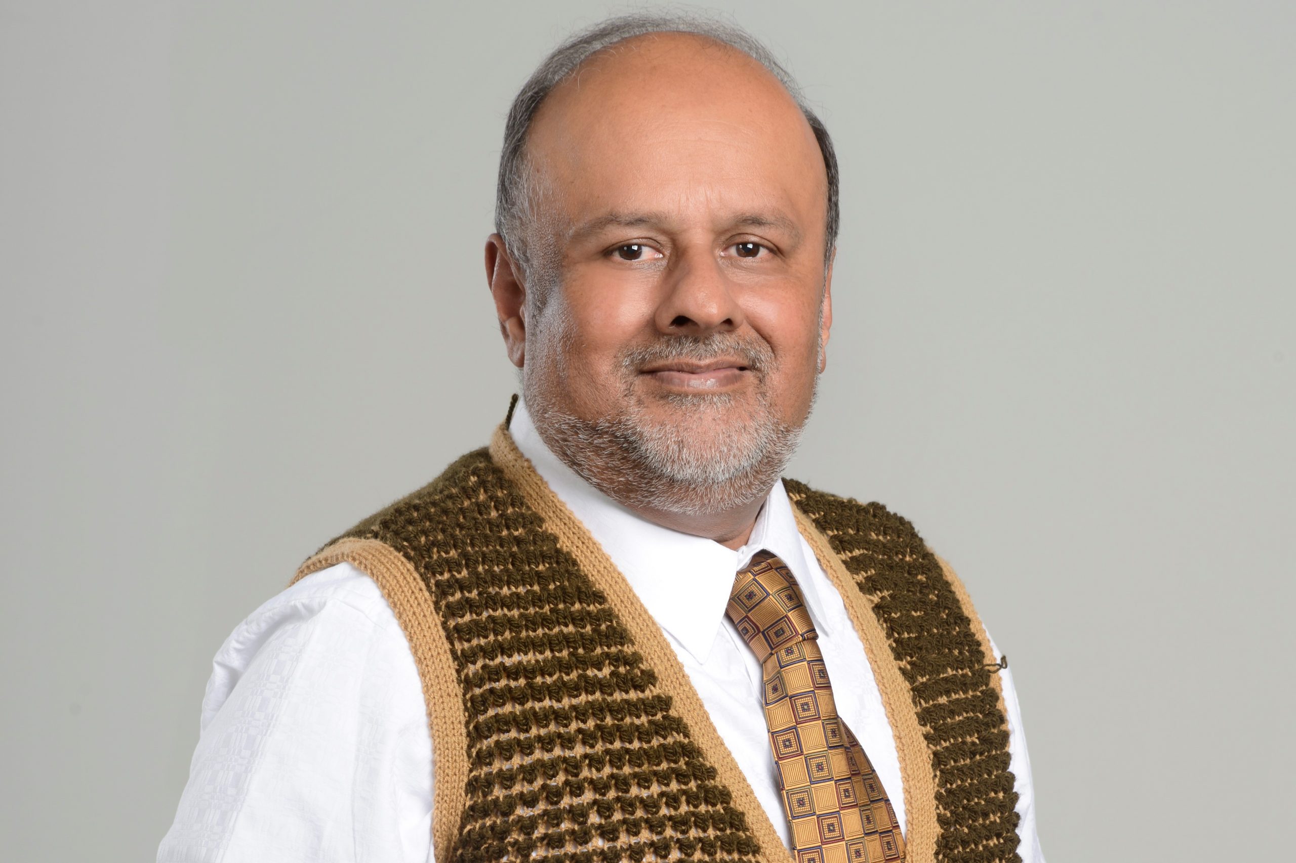 Dr. Saqib Shahab | Degrees Magazine | University of Regina
